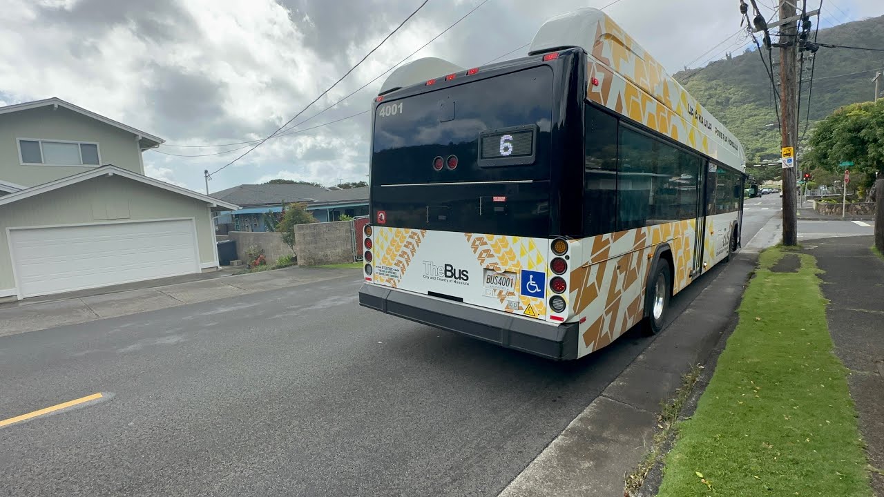 Honolulu TheBus Route 6 Woodlawn Drive via East-West Road, Bus 4001 ...