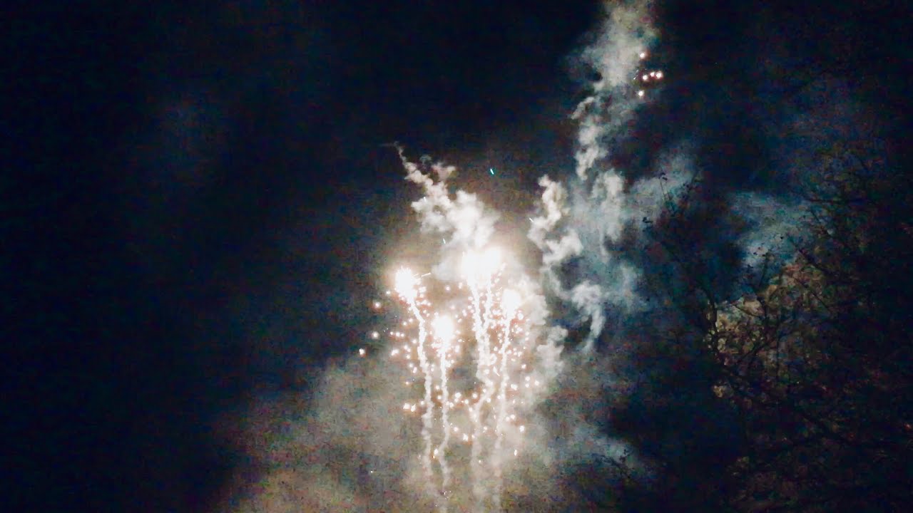 Girandola Firework Part Deux 🛸🛸 - YouTube