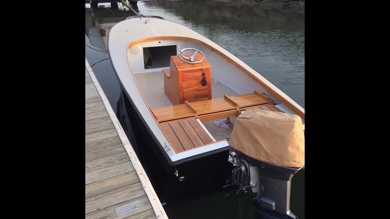 1987 16' Dyer Glamour Girl - YouTube