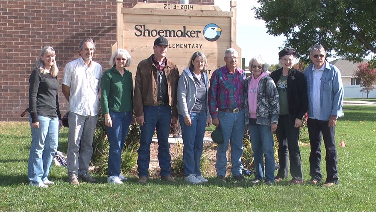 Shoemaker Descendants Visit Shoemaker Elementary School - YouTube