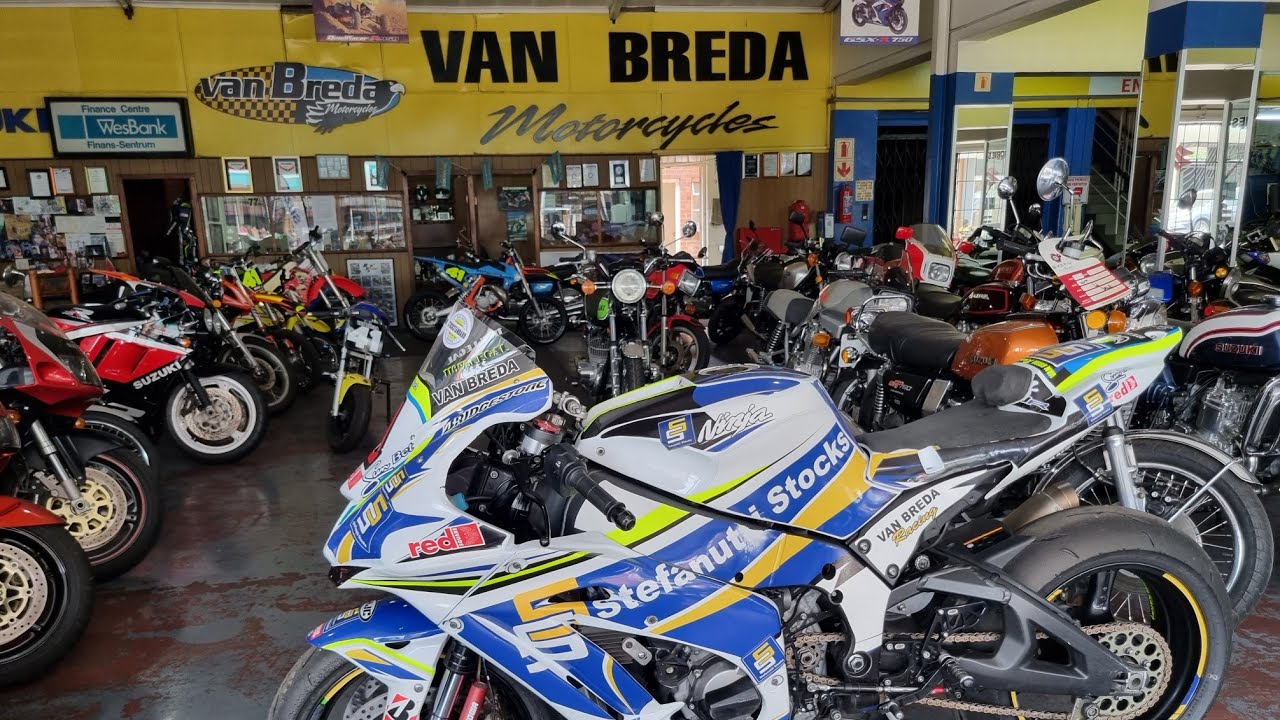 A rare Kawasaki 2 stroke Triple in Springs! - YouTube