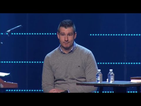 Pastor gets standing ovation after confessing to \