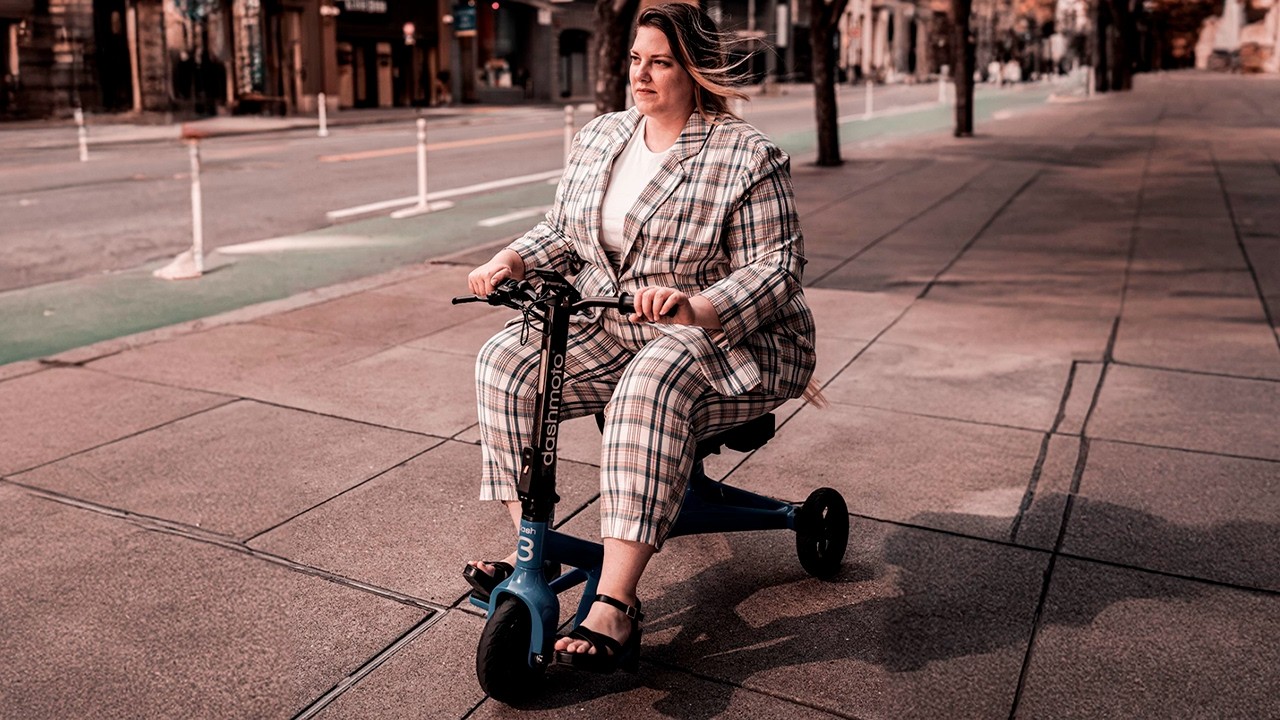 Dash 3 electric scooter: Lightweight, powerful, and stylish - YouTube