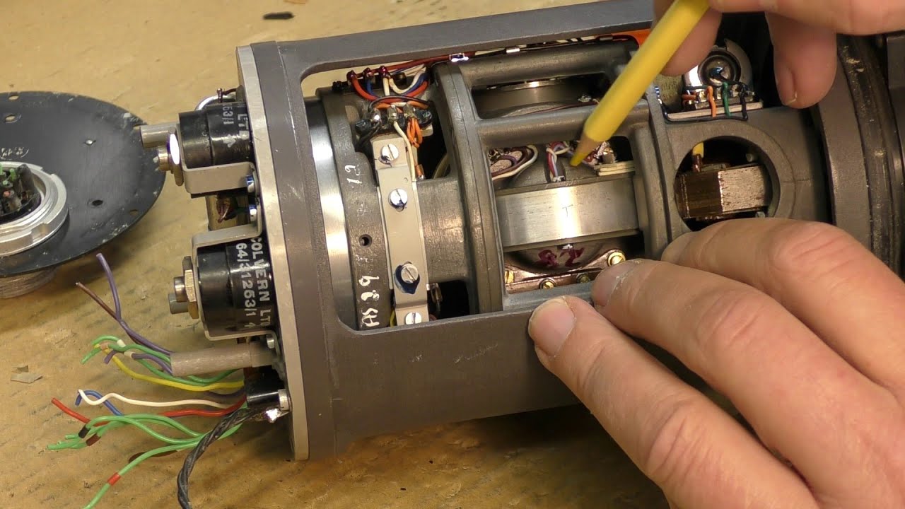 LDM #297: Ferranti Gyro Unit MK. 8 6G/1 - Teardown and tests - YouTube