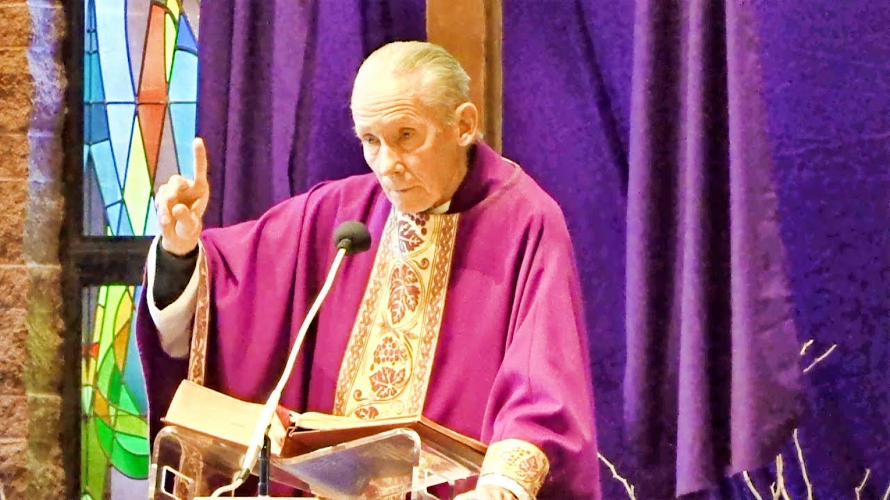 LENT: The Holy Sacrifice of the Mass Celebrated By Priest, Author ...