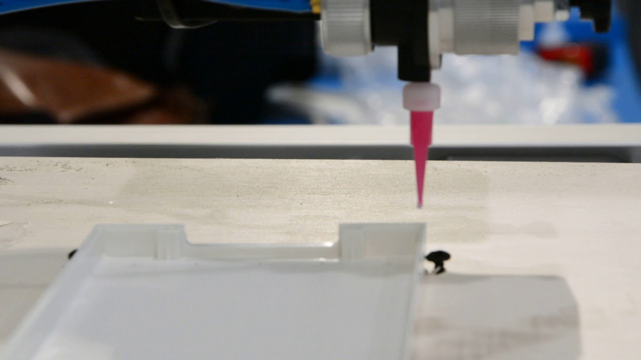 Desktop Robot Adhesive Application - YouTube