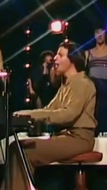 Michael Zager Band - Let's all chant - YouTube