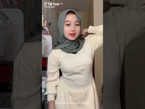 tiktok cewek hijab gunung gede🥵