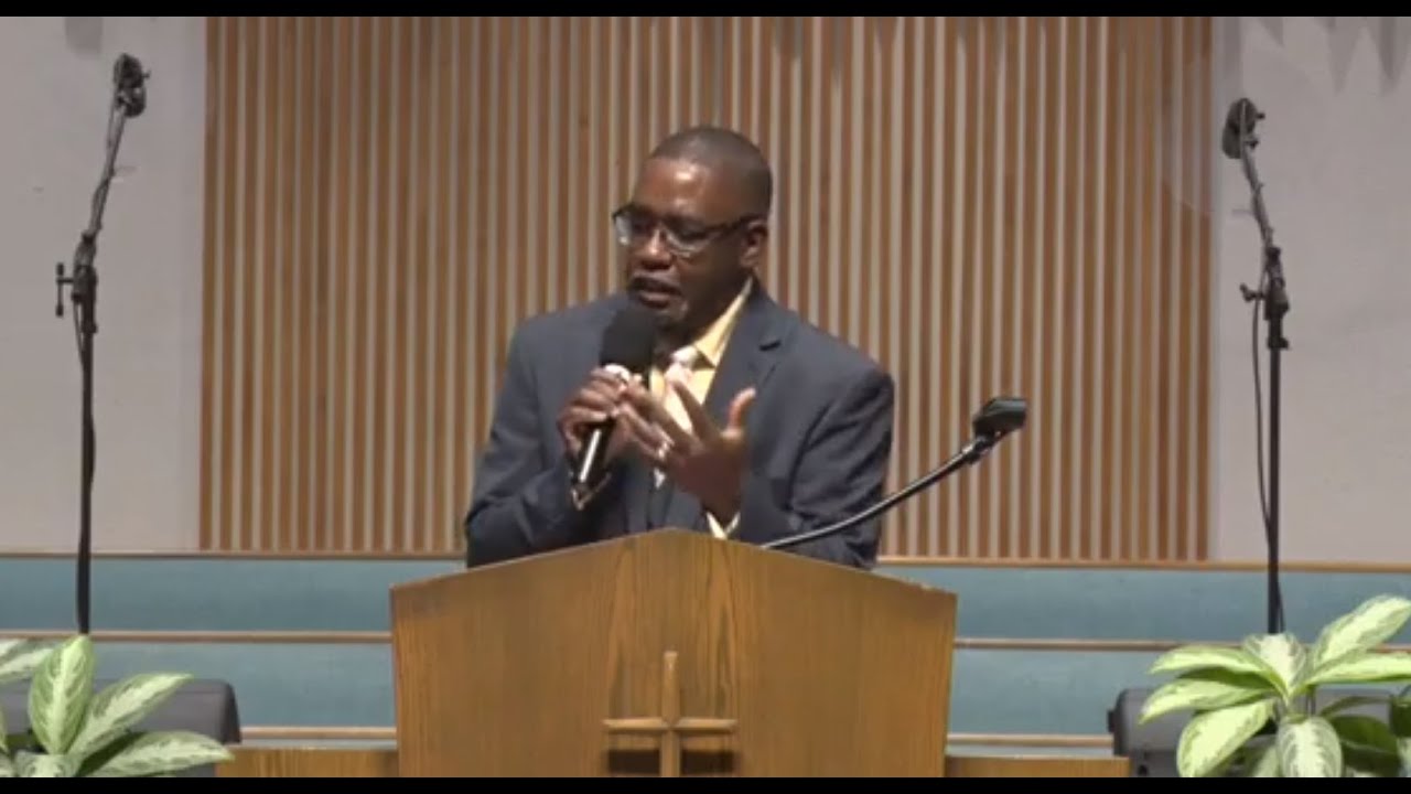"The Heart of a Servant" Rev. Derrick Davis - YouTube