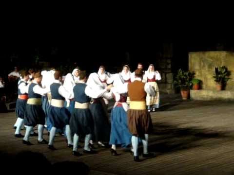 Traditional Greek dance at Dora Stratou Theatre - YouTube