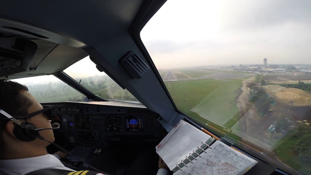 Landing at El Dorado International Airport (SKBO), Airbus A319-132S ...