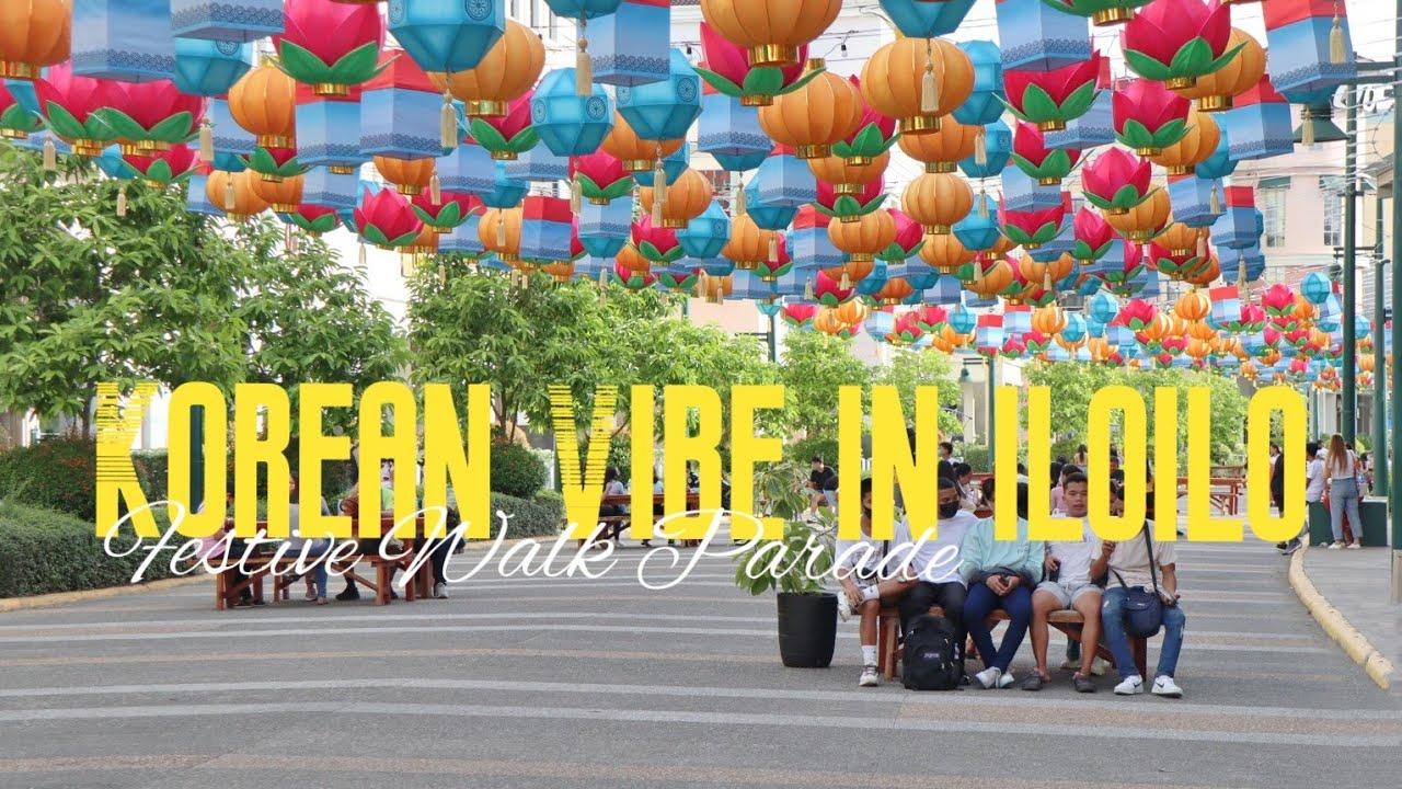 Korean Vibe in Iloilo City | Festive Walk Mall and Parade - YouTube
