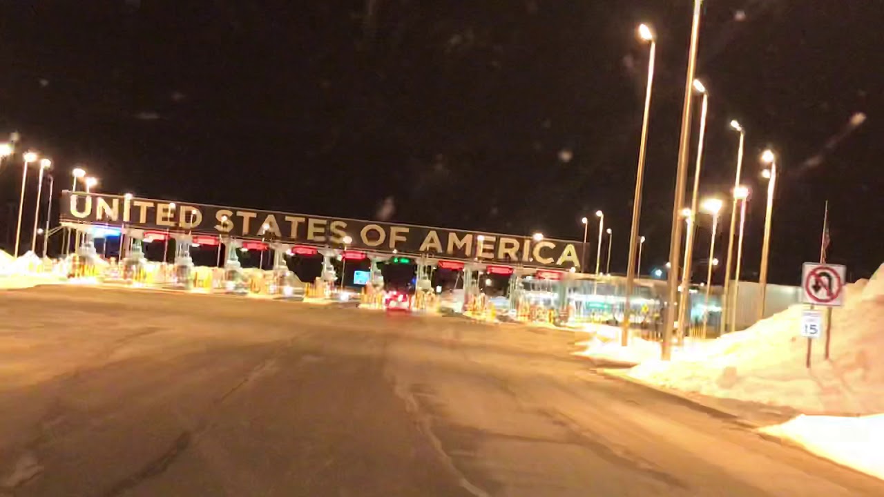 montréal-USA border crossing - YouTube