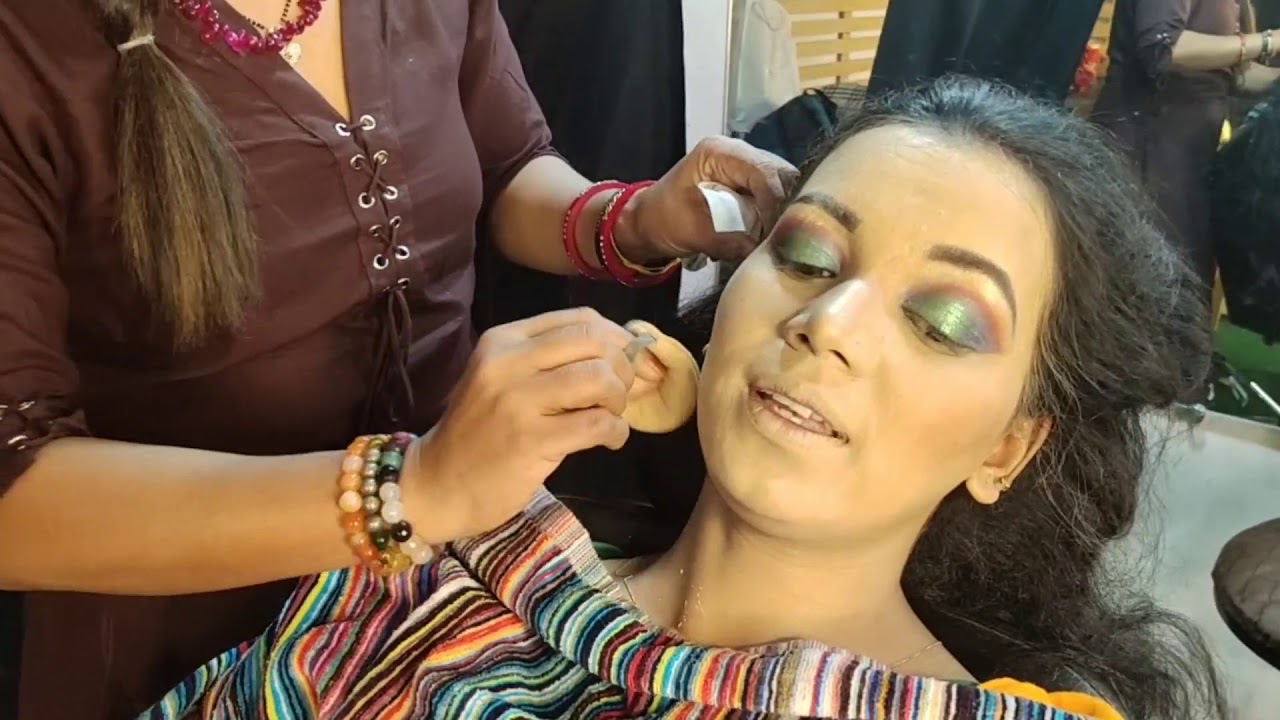 makeup artist..Chand kavle ( bridal Navari makeup) - YouTube