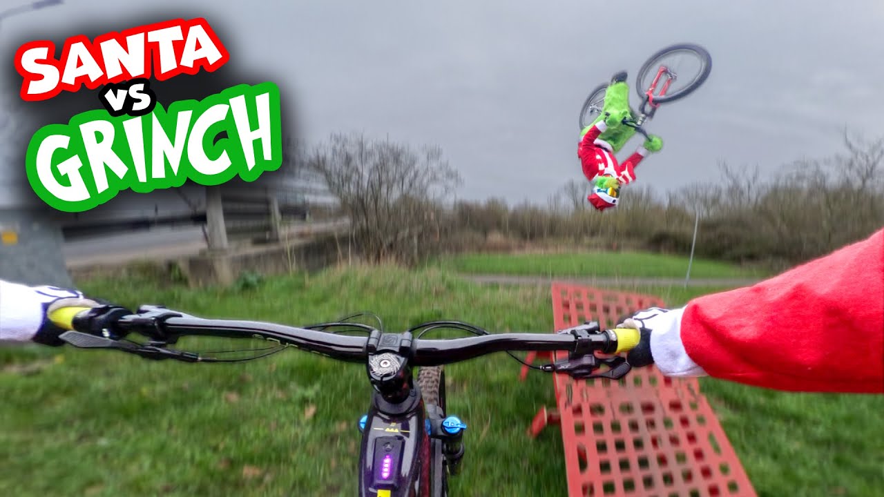 SANTA vs GRINCH - POV BIKE CHASE - YouTube