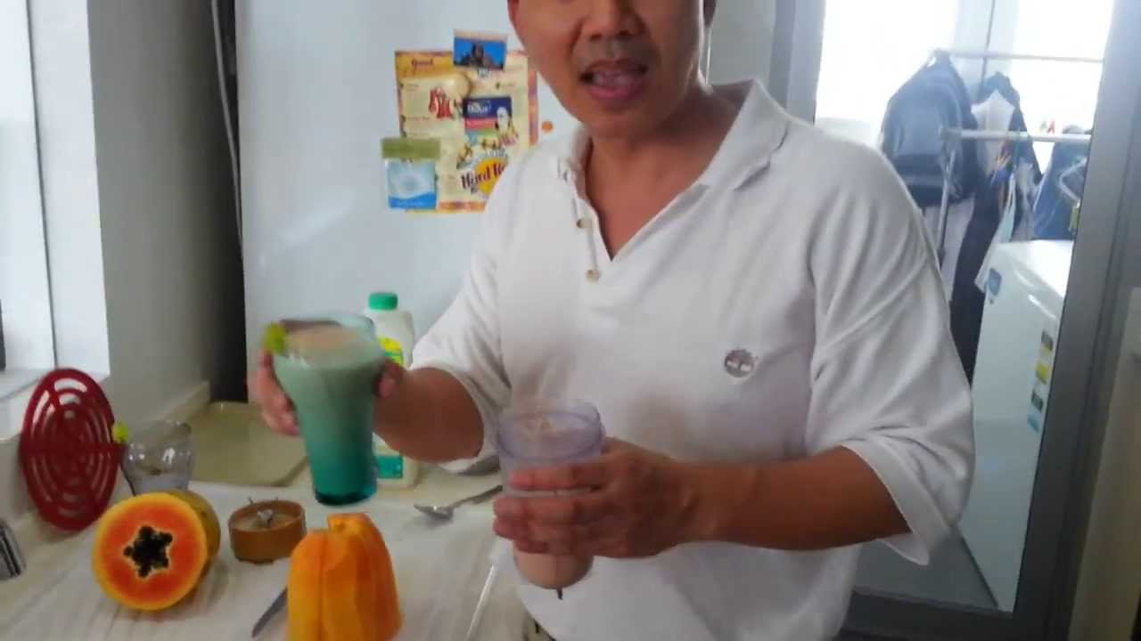 Papa Joe's Papaya Milkshake - YouTube