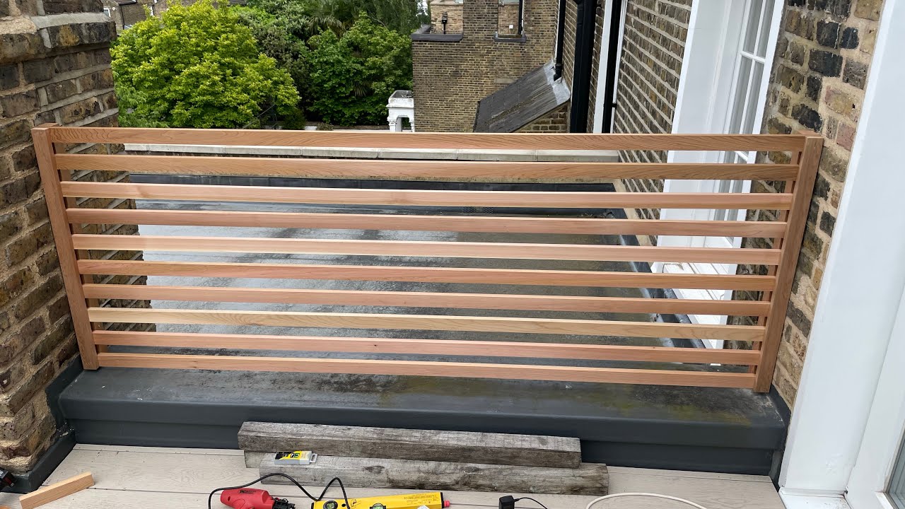 Building a fence between my roof terrace and my neighbour - YouTube