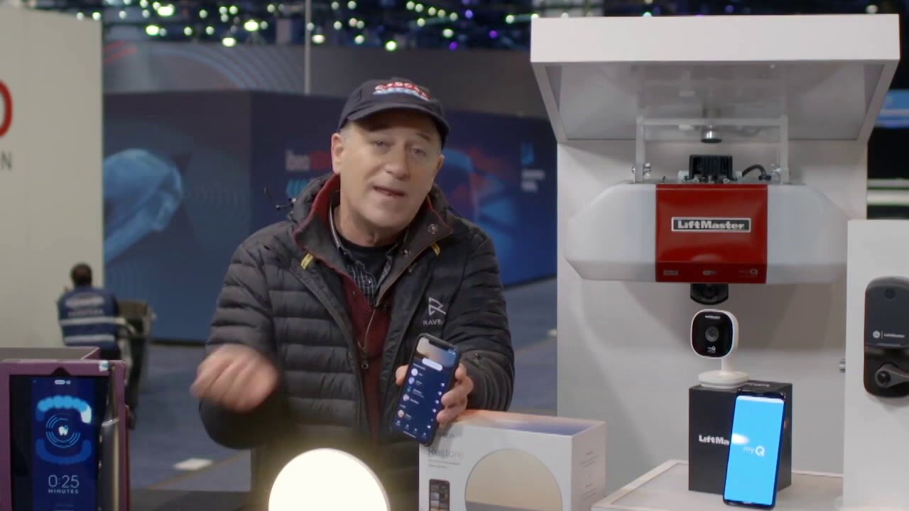 Steve Greenberg gives a preview of the latest tech gadgets - YouTube