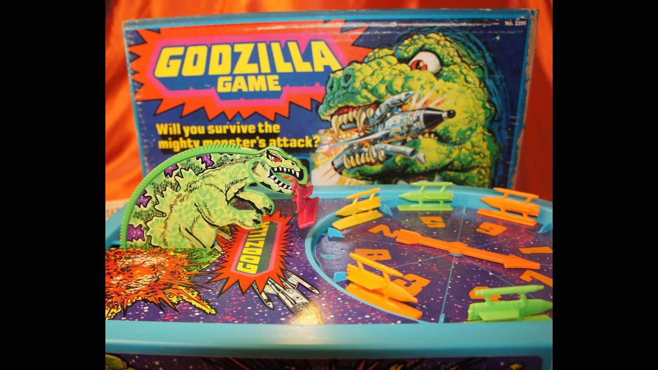 VINTAGE GODZILLA MONSTER TOY GAME FROM 1970S WATCH HIM EAT SHIP AND ...