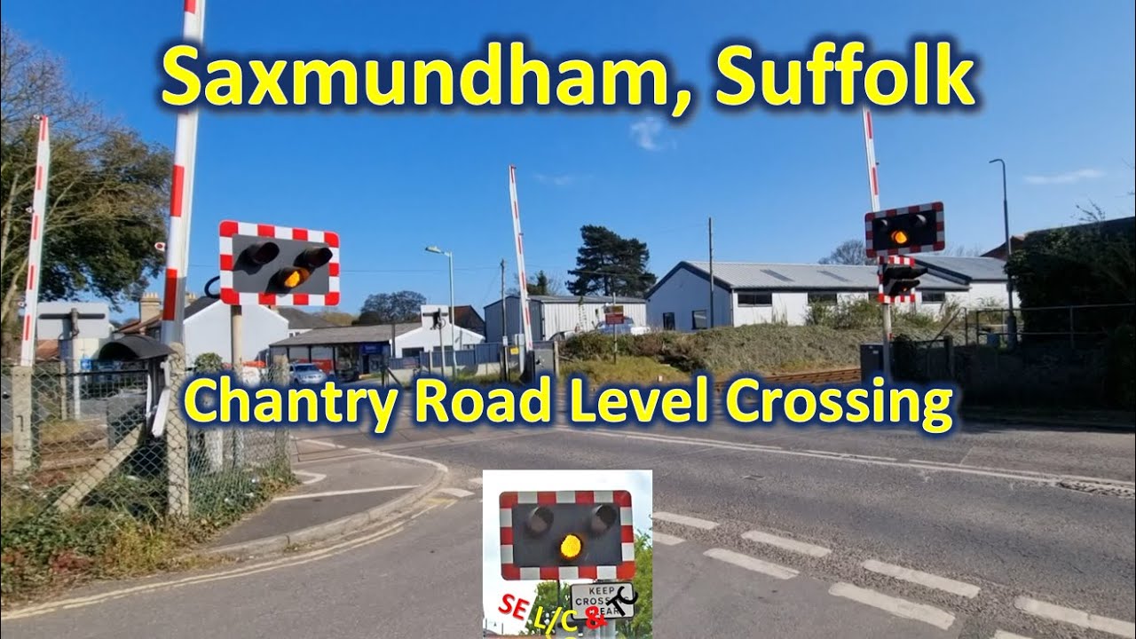 (New Barriers) Saxmundham (Chantry Road) Level Crossing, Suffolk - YouTube