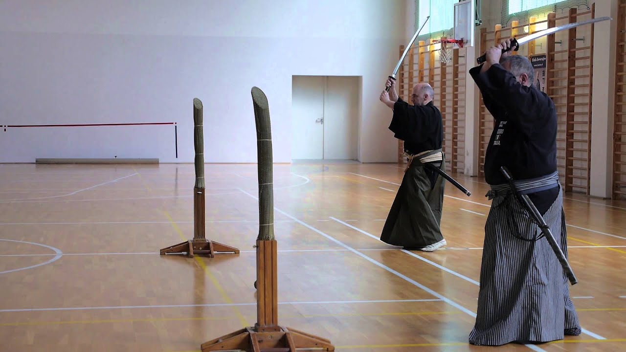 Seitei Tameshigiri Nihon Battodo Renmei | Hanshi Piotrkowicz - YouTube