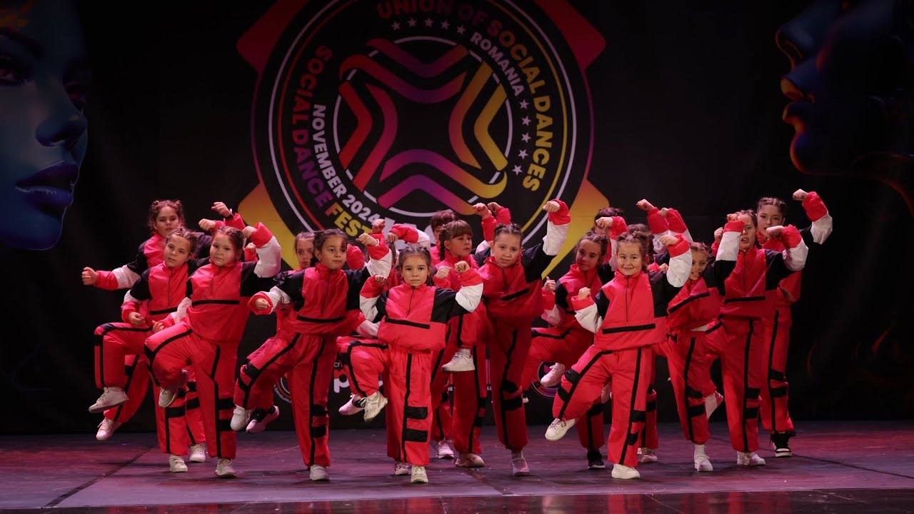 LITTLE CREW - Spongebob show | TAZU DANCE | SDF Iași 10.11.2024 - YouTube