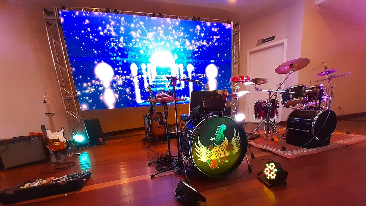 Transmissão ao vivo de GEORGE ROCK - YouTube