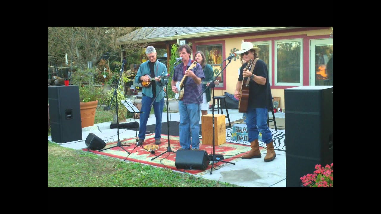 Swamp Possum - Patty Kenyon on the washtub bass-- River Float - YouTube