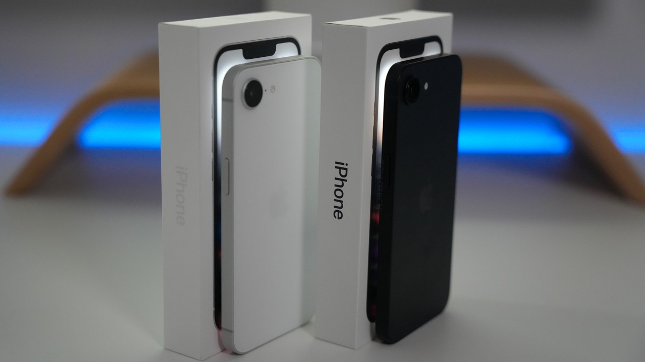 iPhone 16e Unboxing, Setup and Everything You Wanted To Know - YouTube