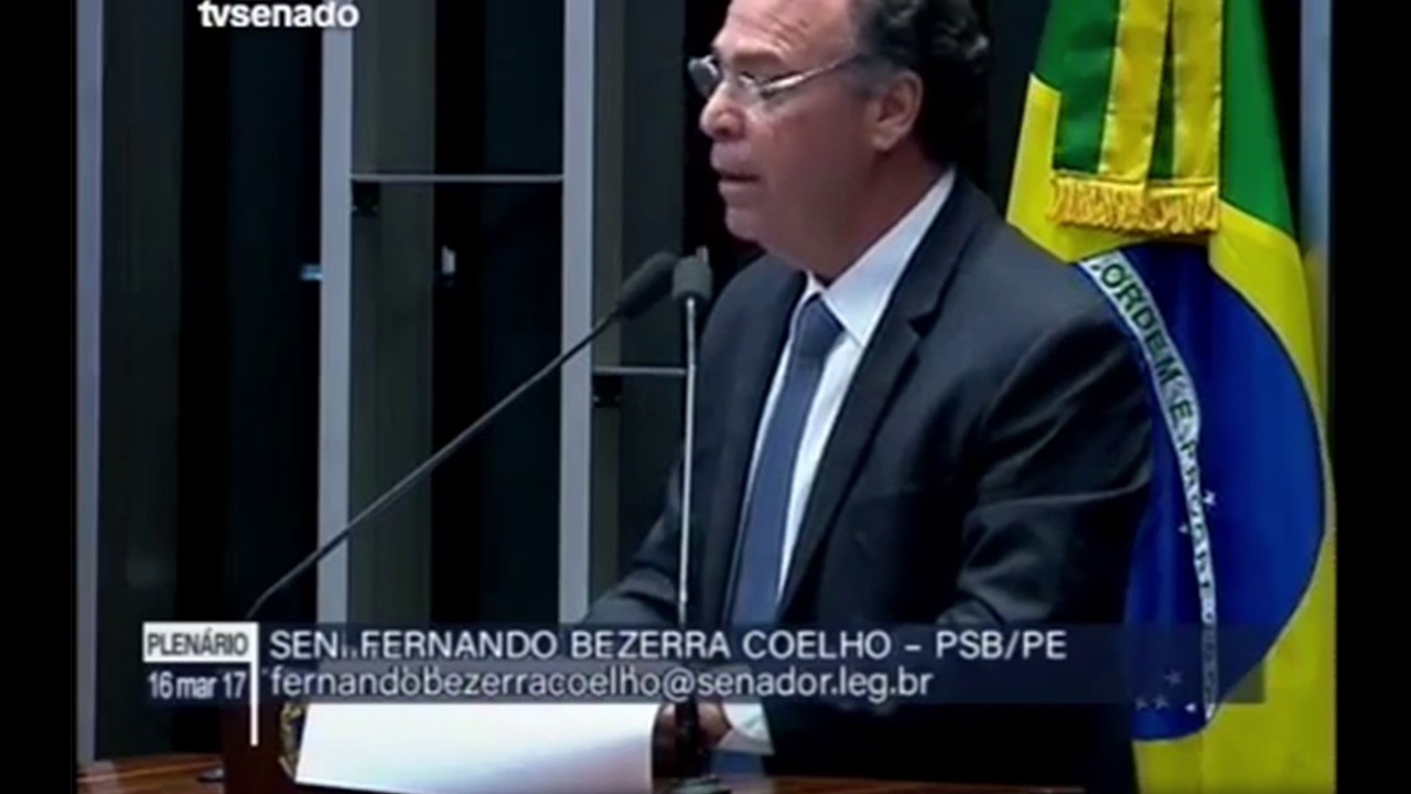 Pronunciamento Fernando Bezerra - YouTube
