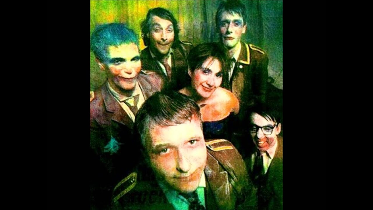 Cardiacs - In A City Lining (radio session) - YouTube