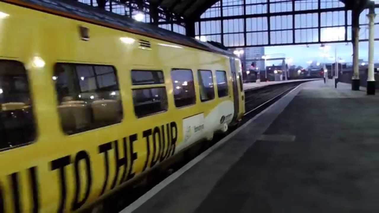 Northern Rail Class 158 Departing Hull (22/12/14) - YouTube