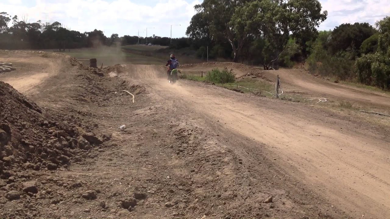 Frankston mx track clearing tabletop on a 50cc - YouTube