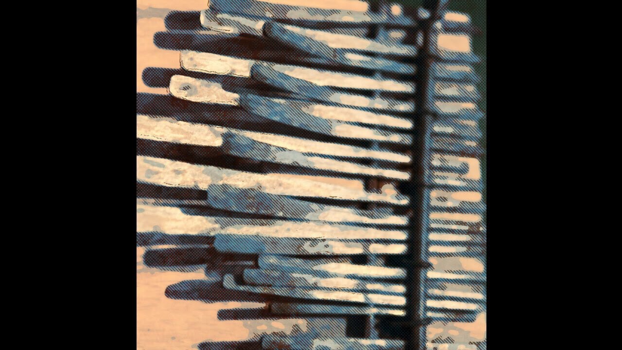 Horizontal Glow - Desert Kalimba - YouTube
