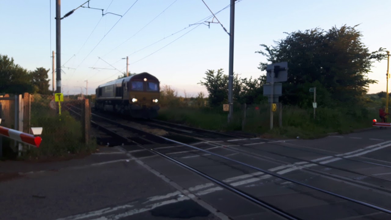 66063 at Thames haven junction - YouTube