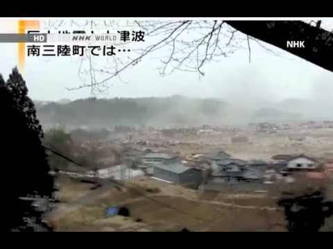 people run from japan tsunami - YouTube