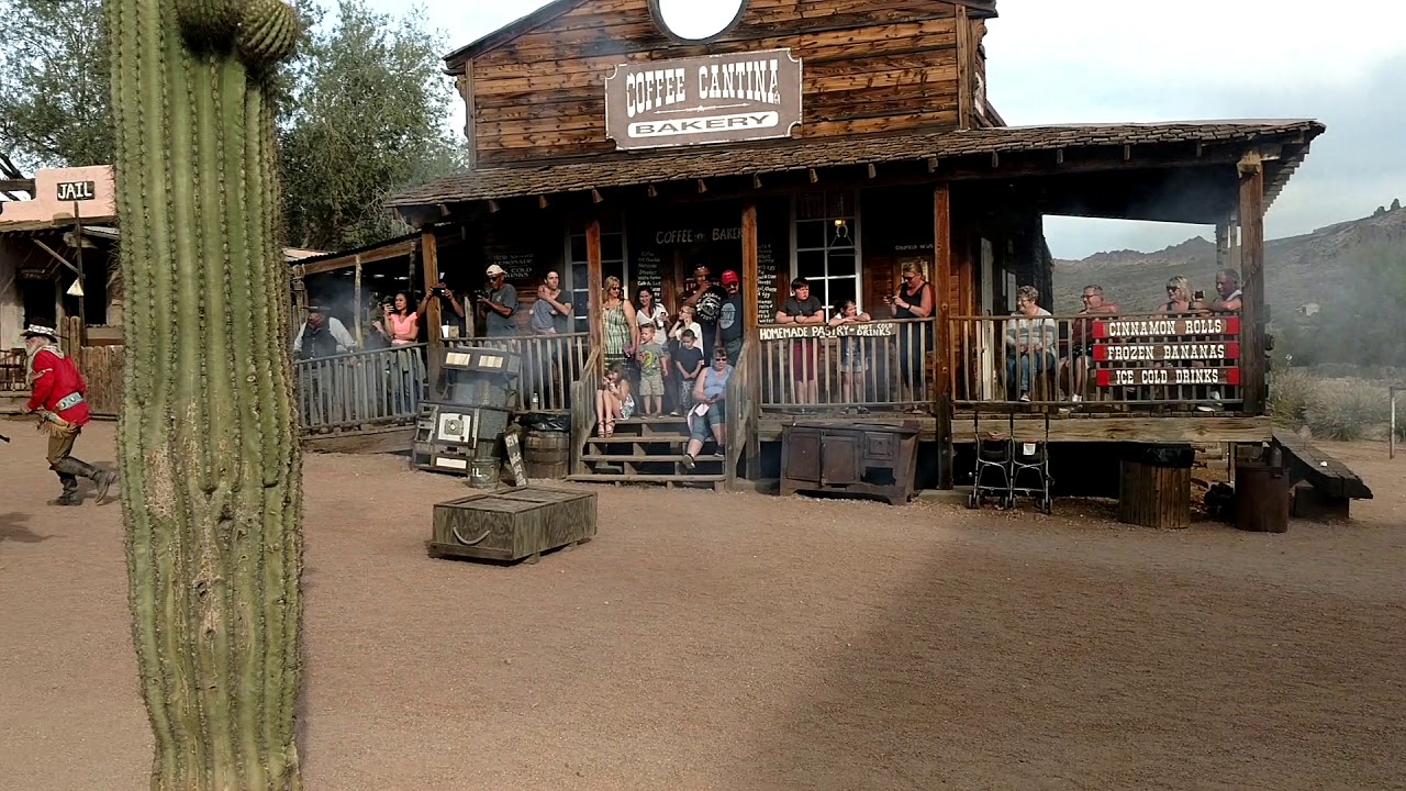 Old west shoot out - YouTube