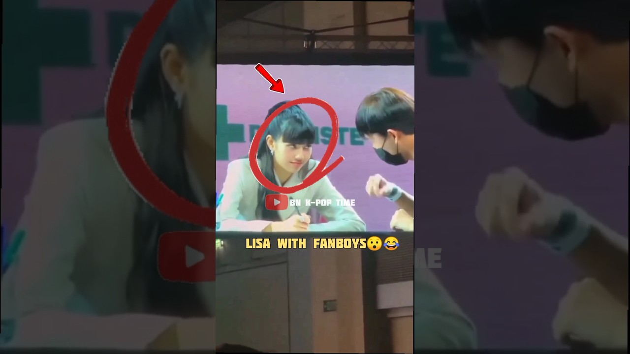 Lisa with fangirls vs fanboys🤭😂 - YouTube
