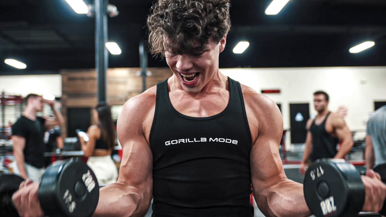 CHEST DAY | Time For An Upgrade... - YouTube