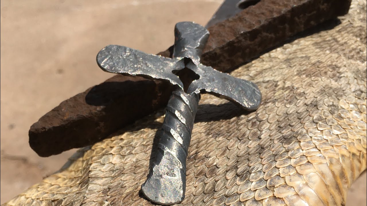 How to forge a simple rebar split cross - YouTube