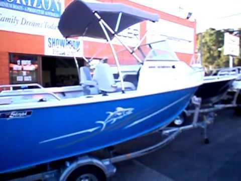 Stessl 480 Seahawk Cuddy Cabin - YouTube