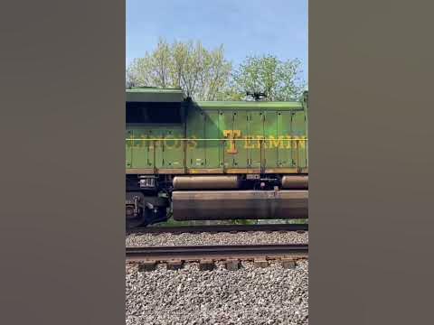 NS 1072 Illinois Terminal Heritage Unit Leading!! - YouTube