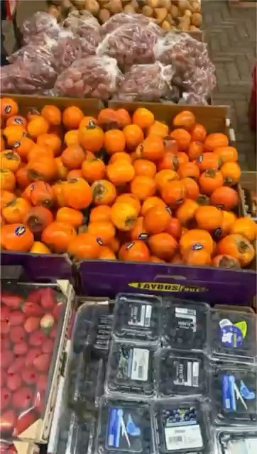 Evening at Högdalen Centrum:Markets & Street Life Högdalen Centrumda ...