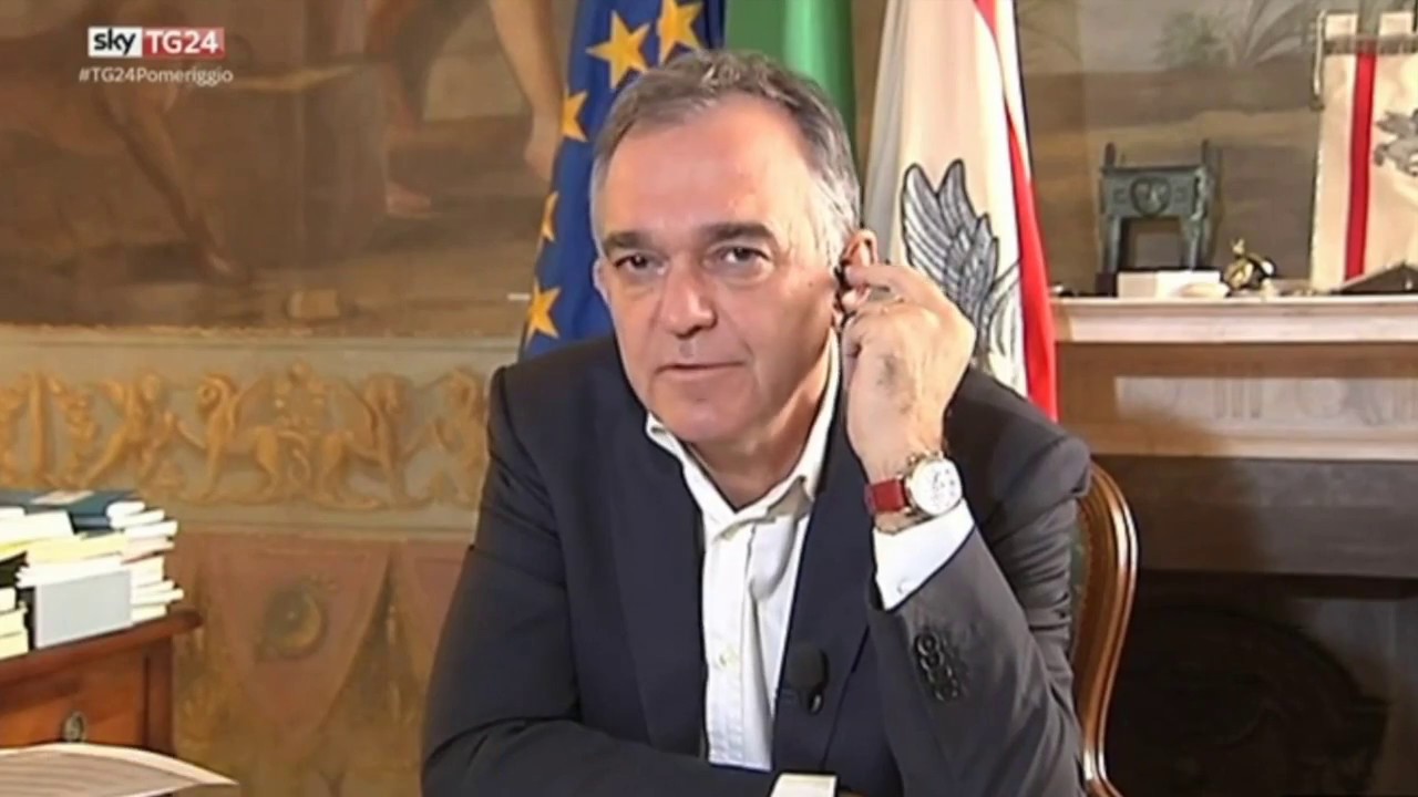 Enrico Rossi a SkyTG24 | 23 ottobre 2017 - YouTube