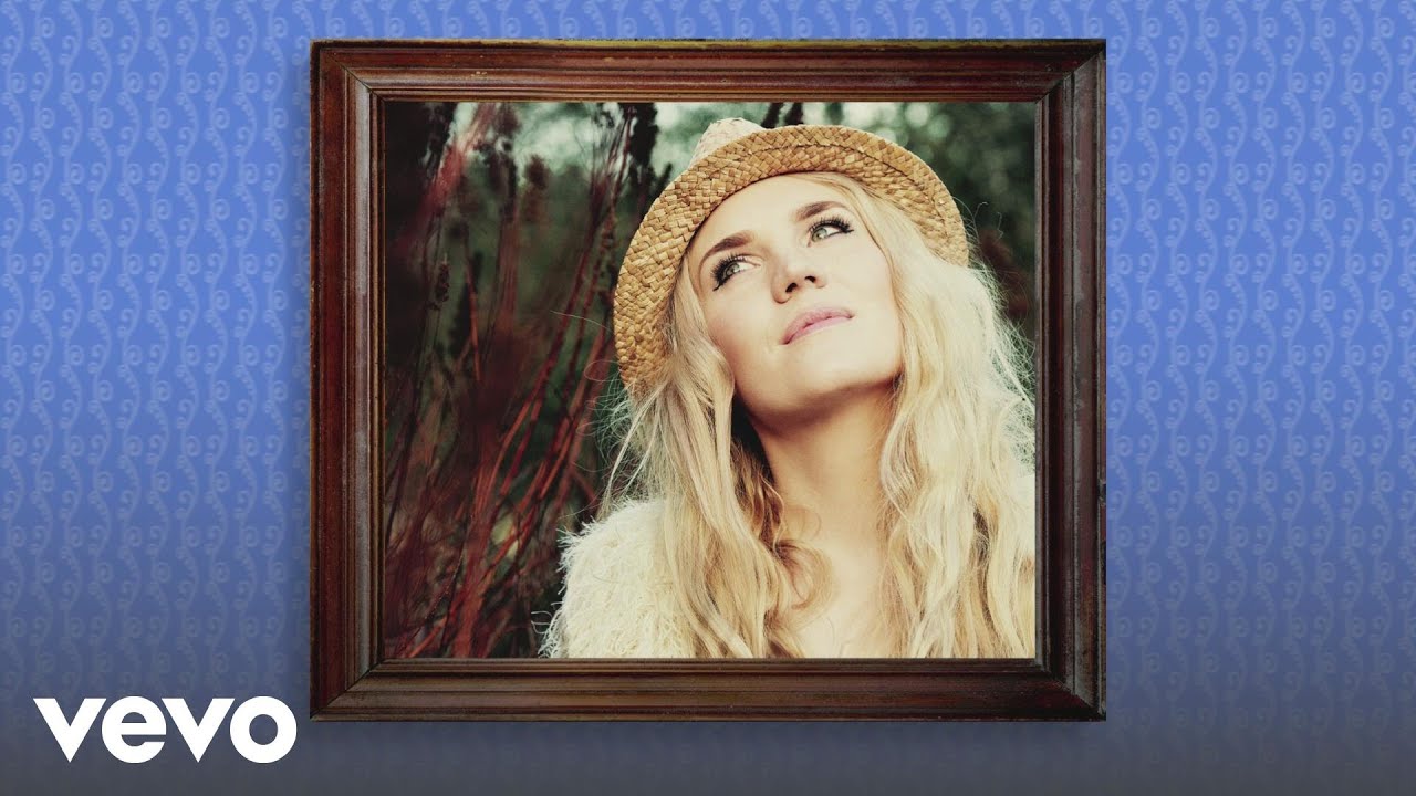 Jannike - Hug Me (Official Music Video) - YouTube