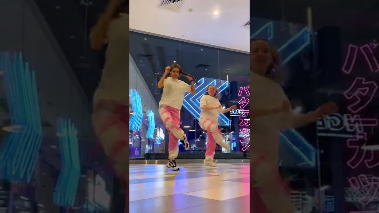 Shuffle / Cutting shapes inst: yana_shuffle - YouTube