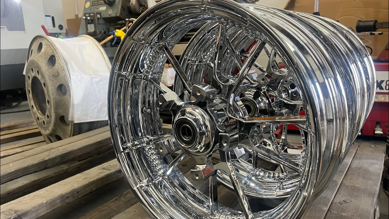 NEW CHROME RIMS FOR COPART STREET GLIDE + FRAME DOCTOR! - YouTube
