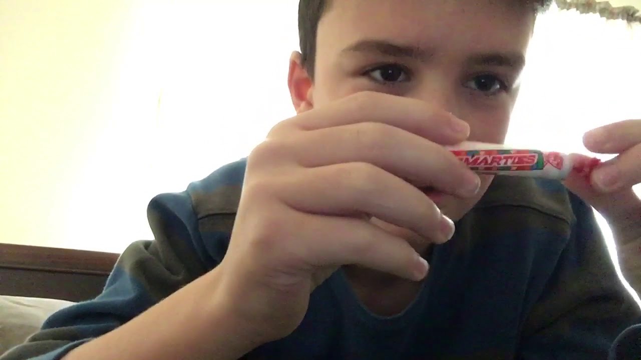 How to smoke smarties - YouTube