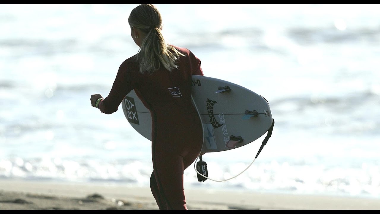 Japan's Beautiful Surfers: Highlighting Stunning Talents on the Waves ...