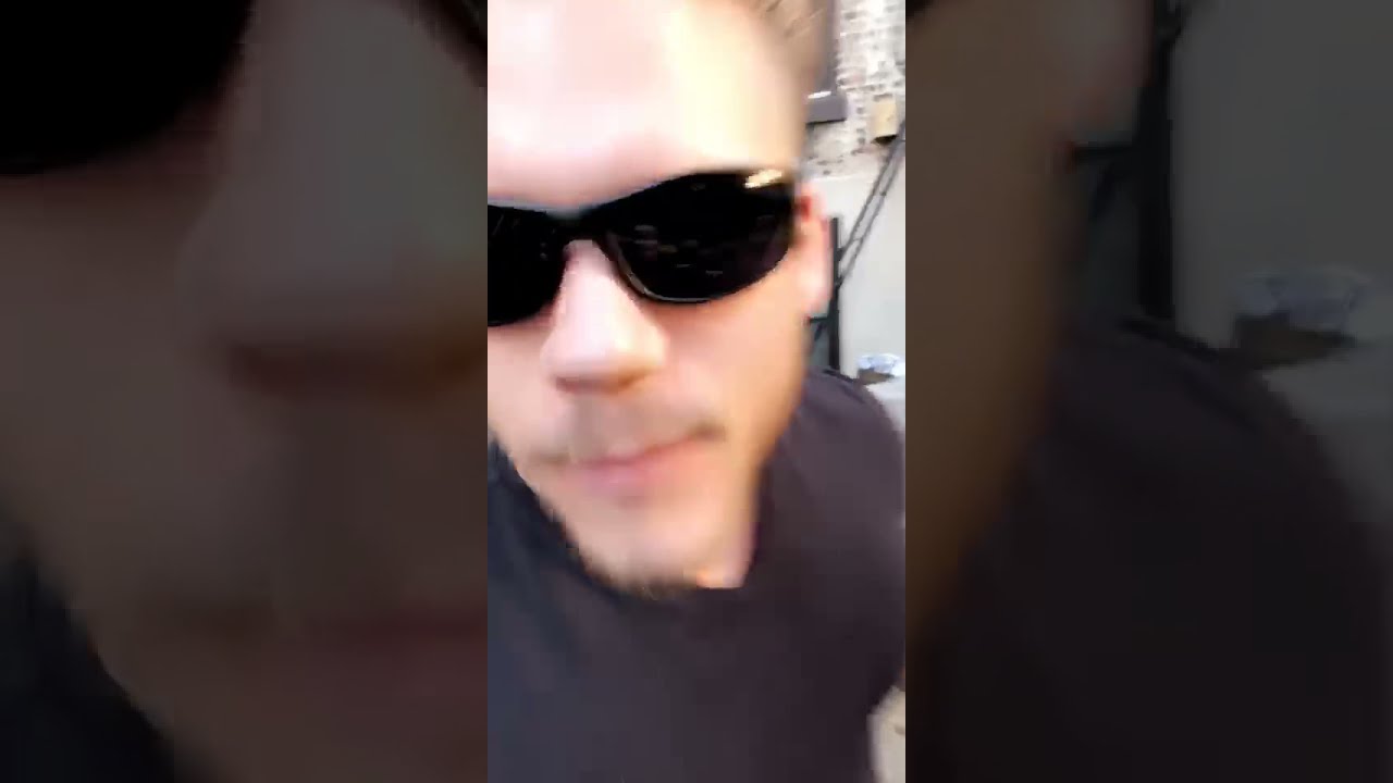 Johnny Bravo Beautiful Eyes #JohnnyBravo #Halloween #Pickuplines - YouTube